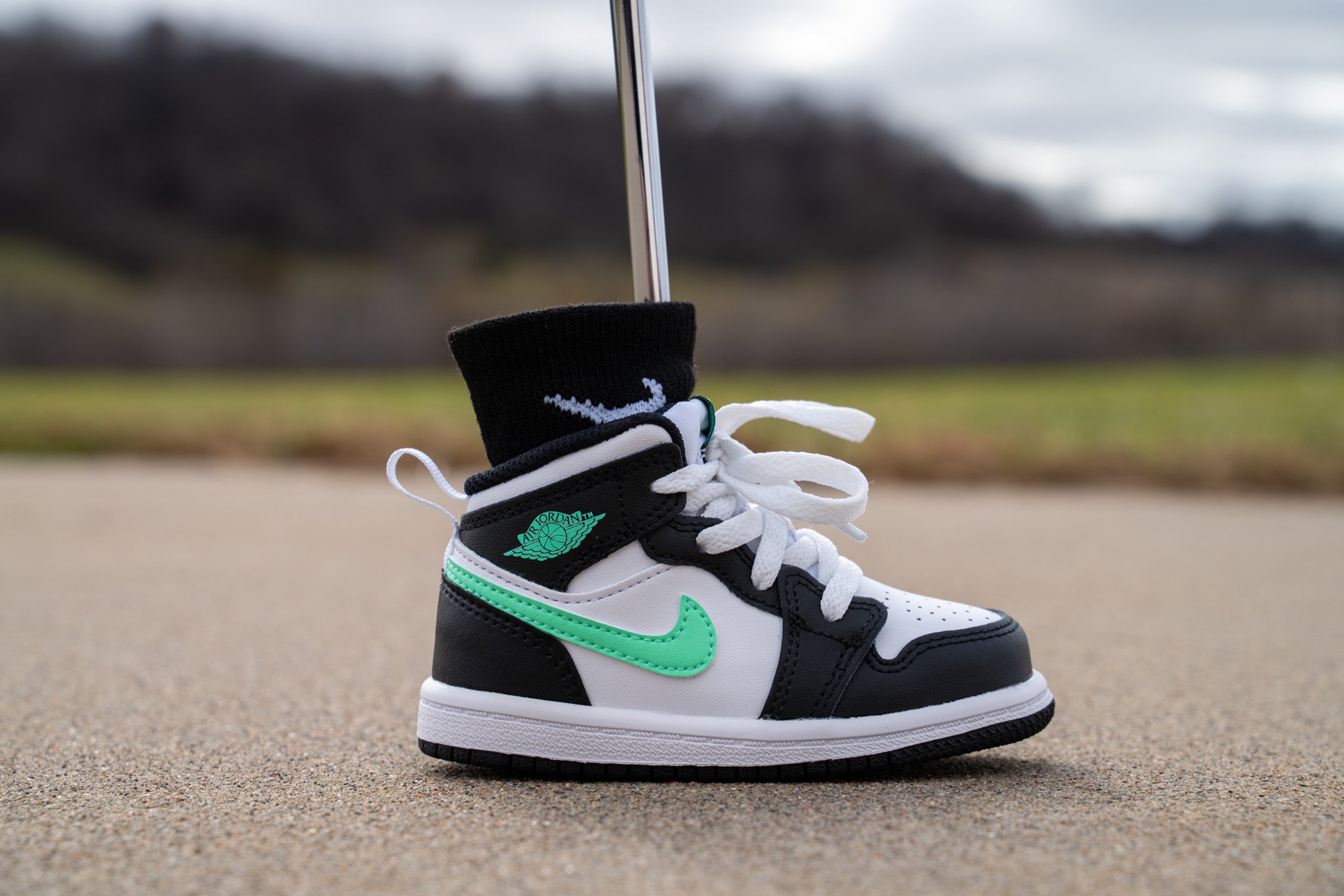 Jordan 1 Mid [GREEN GLOW] Standing Sneaker Putter Cover – SneakerPutt