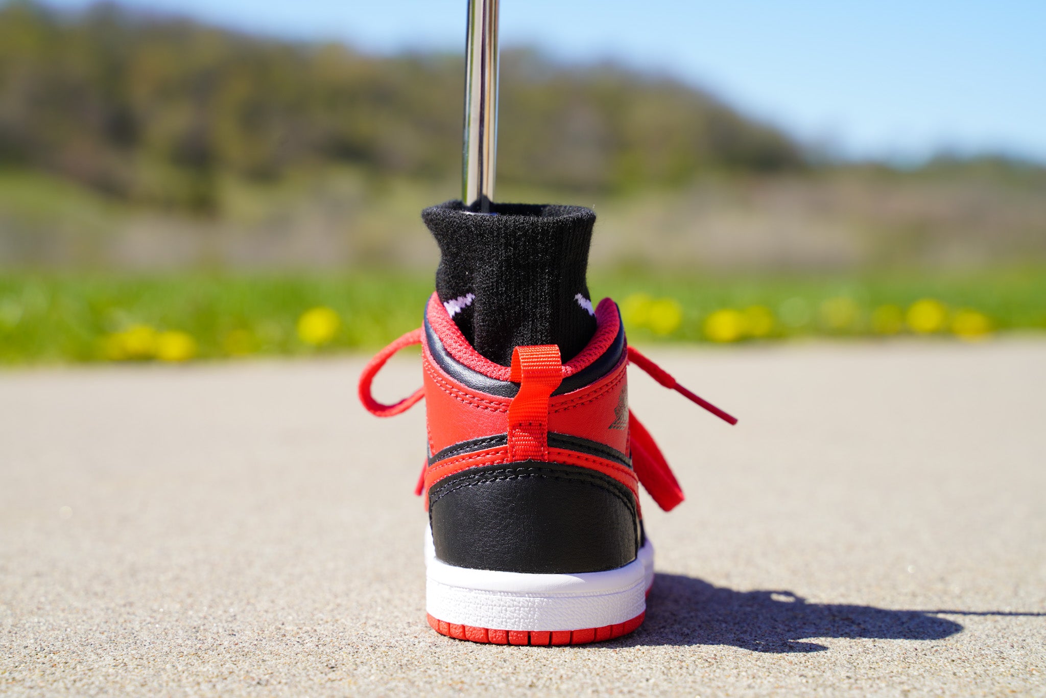 Jordan 1 Mid [FIRE RED] Standing Sneaker Putter Cover – SneakerPutt